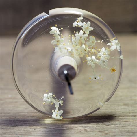 Botanical Top Whorl Resin Drop Spindle Elderflower 35 Grams Wildcraft