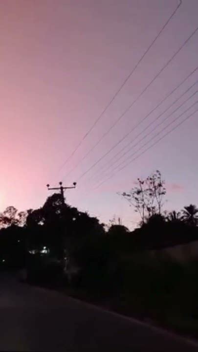 අහස කියන්නේ මායාකාරි තැනක් ඇසට ලස්සන රූප පෙන්වන 🌫️🌌🌬️ Trending Nature Subscribe Like 🔔 Youtube