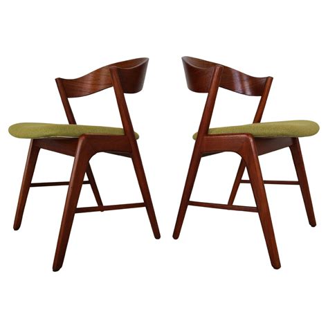 Mid Century Set Of Two Organic Shape Teak Dinning Room Chairs 1960