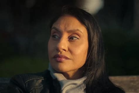 ¿qué Le Pasó A Kirat Assi La Historia Real Que Inspiró Sweet Bobby En Netflix Artículo 14