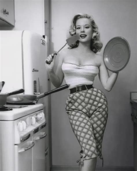 Betty Brosmer Beautiful Photos Of The Pin Up Star With The ‘impossible