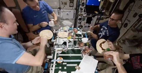 Iss Mimic A Raspberry Pi Powered International Space Station Model That Syncs With The Real Thing