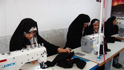 باشگاه خبرنگاران جوان راه اندازی کارگاه خیاطی در روستای نهوج فیلم