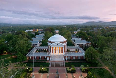 Us News Gives Uva Schools Of Law Business Education And Nursing