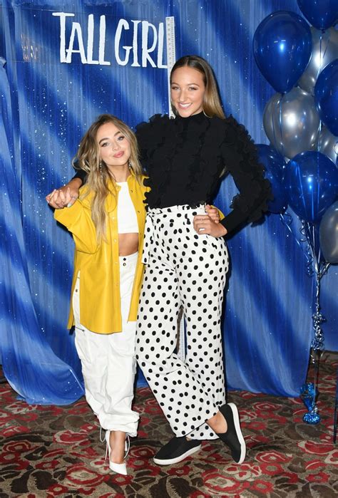 Sabrina Carpenter S Feet