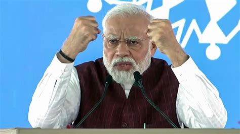 Pm Modi Remains Most Popular Global Leader With 76 Rating Rishi Sunak