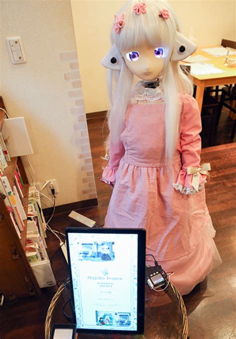 宅男福地？日本工程师3年打造3个女仆机器人，在咖啡厅为客人服务机器人日本工程师新浪新闻