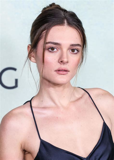 Charlotte Lawrence Style Clothes Outfits And Fashion Page Of Celebmafia