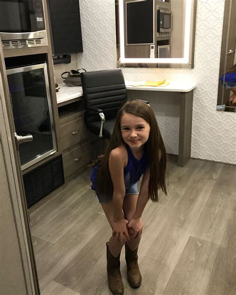 615 Mil Curtidas 926 Comentários Cailey Fleming