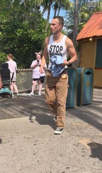 Photo Drew Starkey Netflix Series Outer Banks Page Lpsg