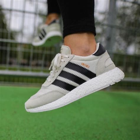 Adidas Iniki @sneakerzimmer . #iniki | Sneakers, Adidas sneakers ...