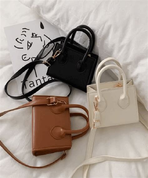 🔥당일발송🔥 미니 사각 가죽 크로스백 무지 토트백 심플 베이직 캐주얼 레더 스퀘어 포인트 핸드백 데일리 직장인 출근 가벼운 손가방 가을신상 에이블리