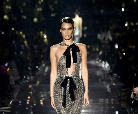 Bella Hadid Returns To The Modeling World Cr Fashion Book