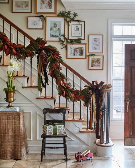 17 Stunning Christmas Staircase Garland Ideas That Steal The Show