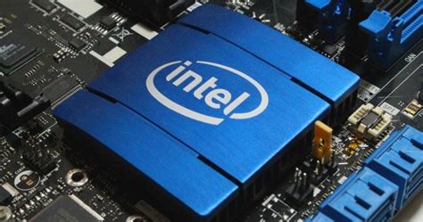 9-е поколение процессоров Intel с 8 ядрами будет представлено 1 октября ...