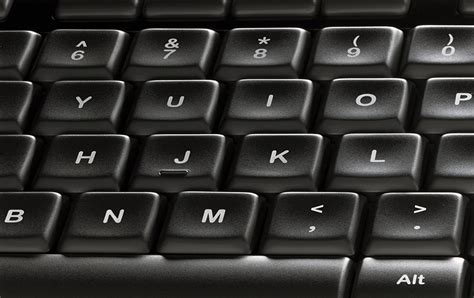 Review Logitech Wireless Illuminated Keyboard K800 Zanderjaz