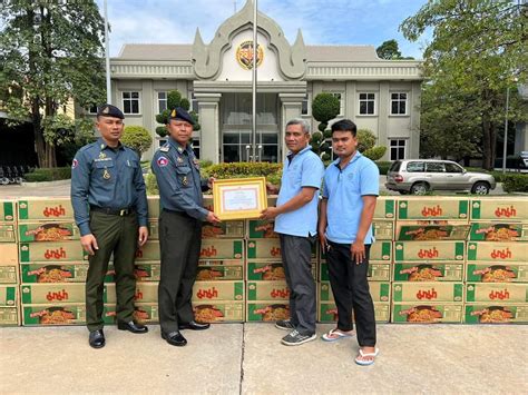 អាវុធហត្ថរាជធានីភ្នំពេញ សម្តែងនូវការថ្លែងអំណរគុណចំពោះ ឯកឧត្តម លី ហុង និង លោកជំទាវ