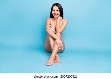 1 Hundred Full Body Woman Without Clothes Royalty Free Images Stock