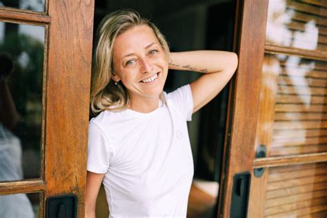 З яких причин у міру дорослішання обличчя стає більш широким та одутлим і що з цим робити