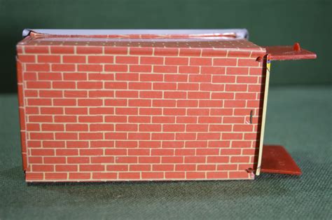 Купить Игрушка жестяная Гараж с машинкой Клеймо Цена СССР в интернет аукционе Habartorg