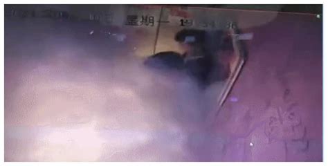 成都电瓶车电梯爆燃5人受伤，检方已受理案件！女婴留下残疾