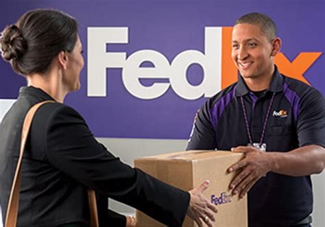 FedEx Ship Center London LO 68 Willow Walk London SE1 5SF