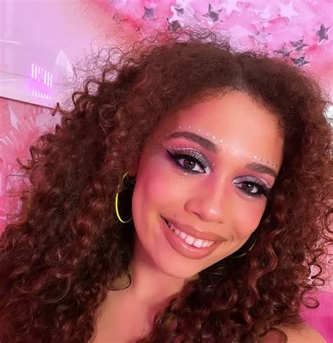 Willow Ryder Model Biography Age Height Net Worth Bioofy