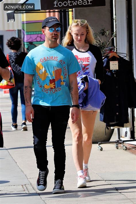 Joe Jonas Is Grabbing Himself A Handful Of Sophie Turner As The Lovebirds Head Out To Studio