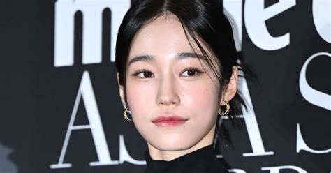 노윤서 매혹 눈빛 [사진]