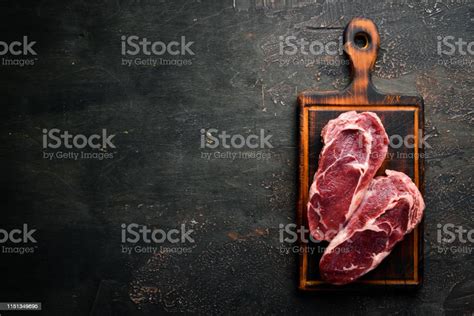 원시 대리석 고기 검은 앵거스 스테이크 Ribeye 오래 된 테이블에서 평면도 텍스트를 위한 여유 공간 고급에 대한 스톡 사진 및 기타 이미지 Istock