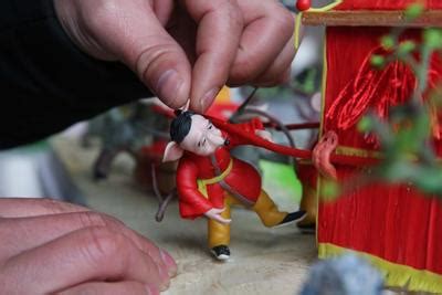 江苏连云港面塑老鼠娶亲贺新春 人民图片网