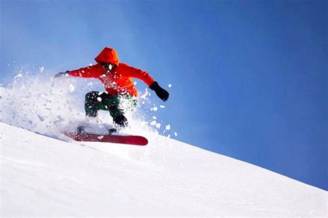 营地大事件 元旦佳节南山云端滑雪场空前火爆