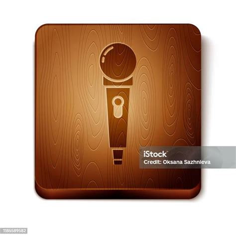 흰색 배경에 격리 된 갈색 마이크 아이콘입니다 공기 라디오 마이크 마이크에 스피커 기호입니다 나무 사각형 버튼입니다 벡터 일러스트레이션 노래에 대한 스톡 벡터 아트 및 기타