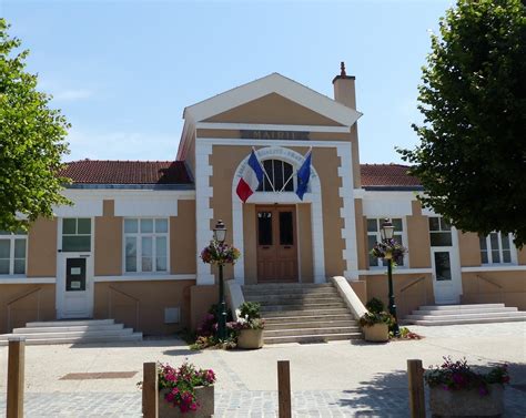 Mairie De Périgny Sur Yerres