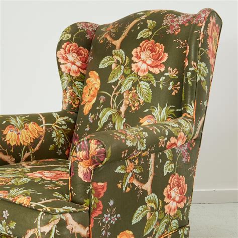Custom Cotton Glazed Floral Chintz Upholstered His And Hers Lounge