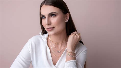 Quais são as cores que combinam com Prata 925 Camadi Joias