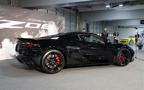Gm、新型「シボレー コルベット Z06」日本初公開 予定価格は2500万円で抽選販売方法は今夏発表 Car Watch