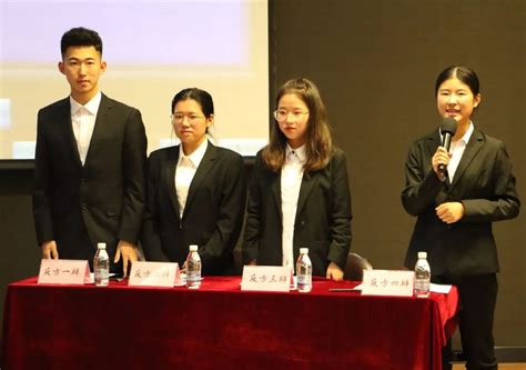 第十二届大学生辩论赛复赛 能人辈出 群战辩论舞台 搜狐大视野 搜狐新闻