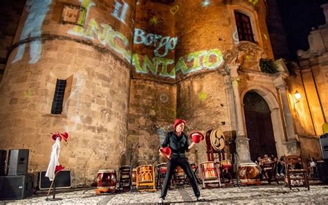 Il Borgo Di Gerace Palcoscenico Degli Artisti Di Strada Itreggiocalabria