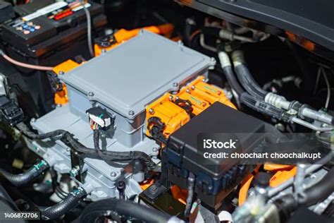 전기 자동차의 엔진의 세부 사항 에코 자동차 엔진의 전기 시스템 자동차 부품 개념 배터리 전원에 대한 스톡 사진 및 기타 이미지 배터리 전원 전기 자동차 대체 연료