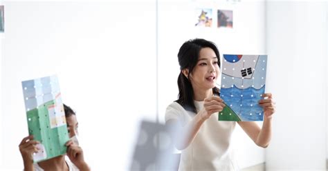 김건희 여사 발리 한국 학교 방문해 수업 참여