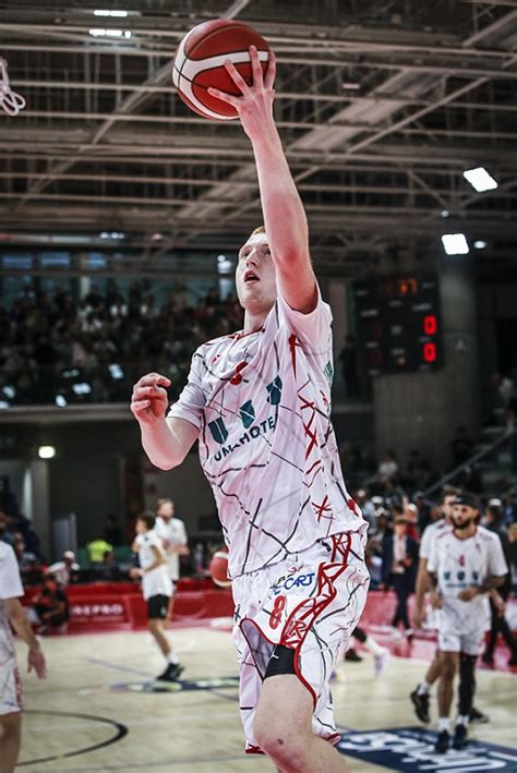 Davide Belloni E Il Grande Basket Il Gazzettino Santilariese