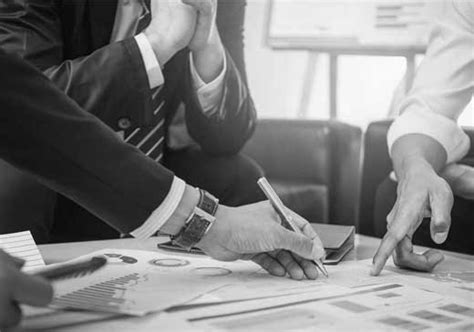 Finding Fault Lines Why Leaders Fail To Execute Business Strategy Bizz World