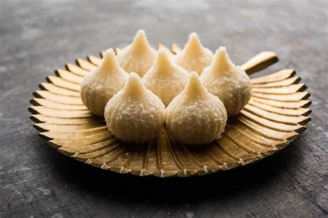 Ganesh Chaturthi 2024 Enjoy Modak And Laddoo On Your Train Journey With Irctc Ecatering