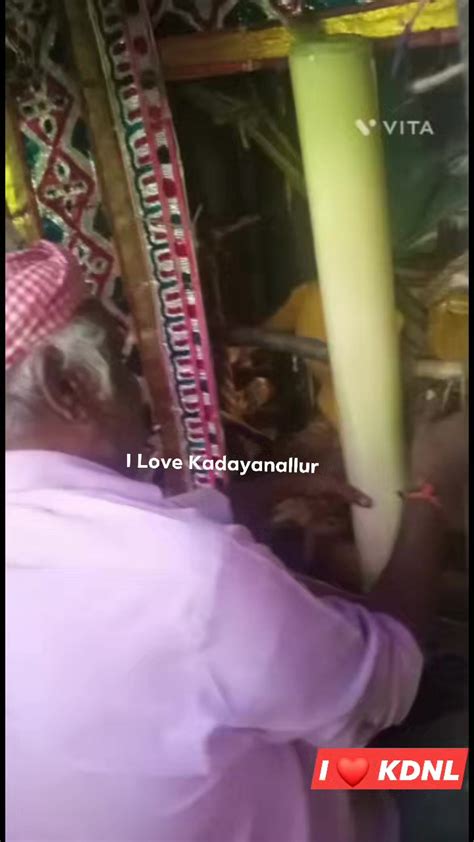 தென்காசி மாவட்டம் மேலக்கடையநல்லுர் அருள்மிகு ஸ்ரீ மாரியம்மன் கோவில் பூக்குழி திருவிழா முன்னிட்டு