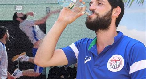 დღეს ყველას ცუდი დღე გაგვითენდა ყველასთვის საყვარელი და მისაბაძი ადამიანი გარდაიცვალა მე