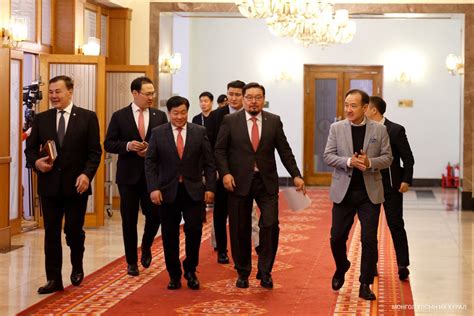 Газар газрын баялгийн ашиглалт хуулийн талаар нээлттэй СОНСГОЛ хийнэ