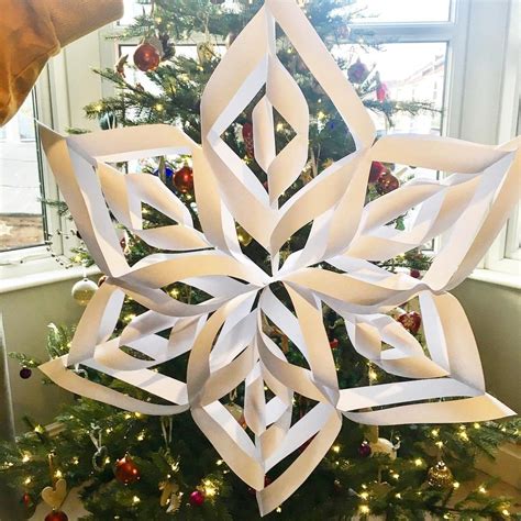 How To Make Snowflakes From Paper