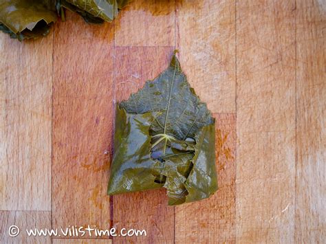 Лозови сармички с кайма и манатарки мултикукър Vilis Time