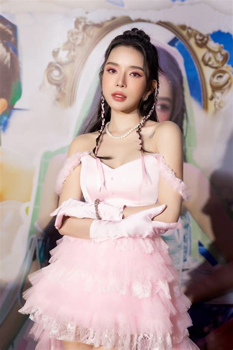 Lyly Làm Cẩm Nang Khi Yêu” Bằng âm Nhạc